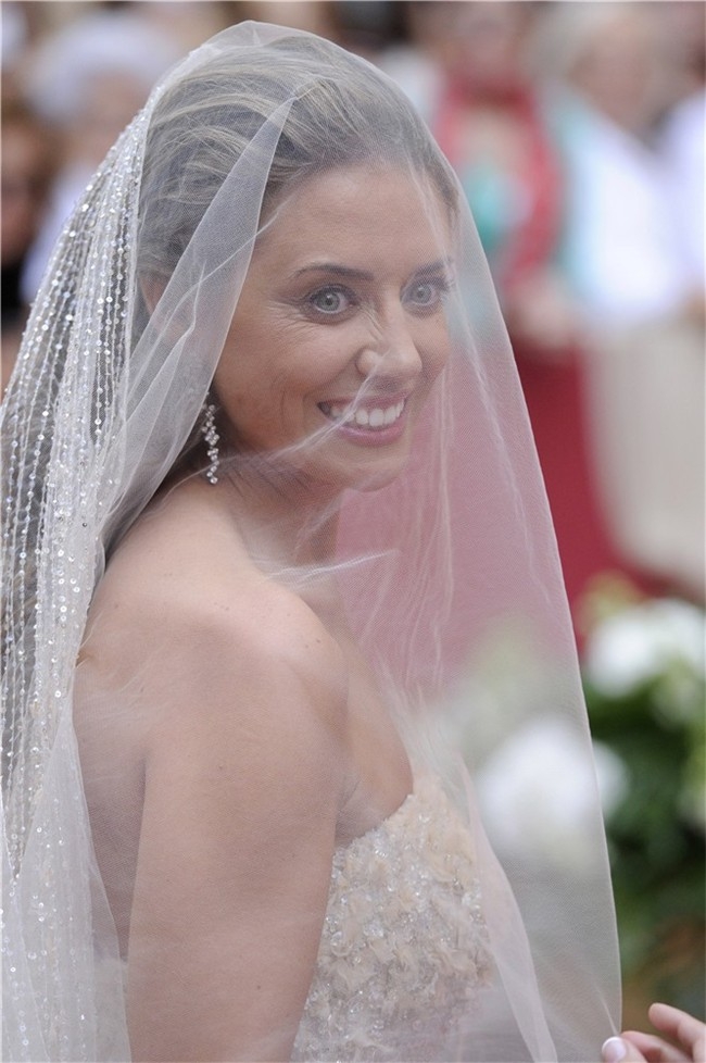 Celebrity Wedding: María Colonques and Andrés Benet – The FashionBrides