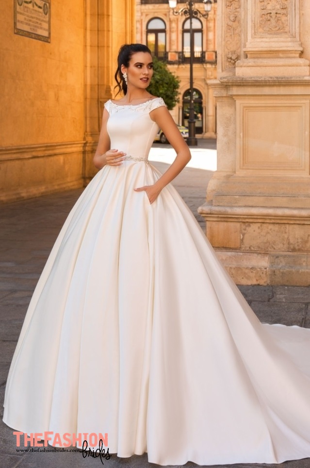 Wedding Gown Guide: Full with Front Pleats – The FashionBrides
