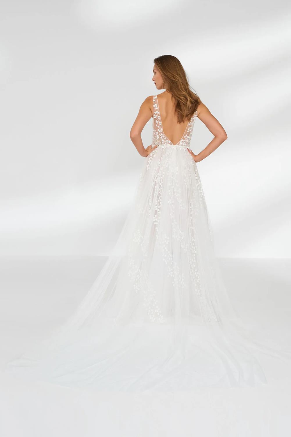 luna-anna-kara-2024-back – The FashionBrides