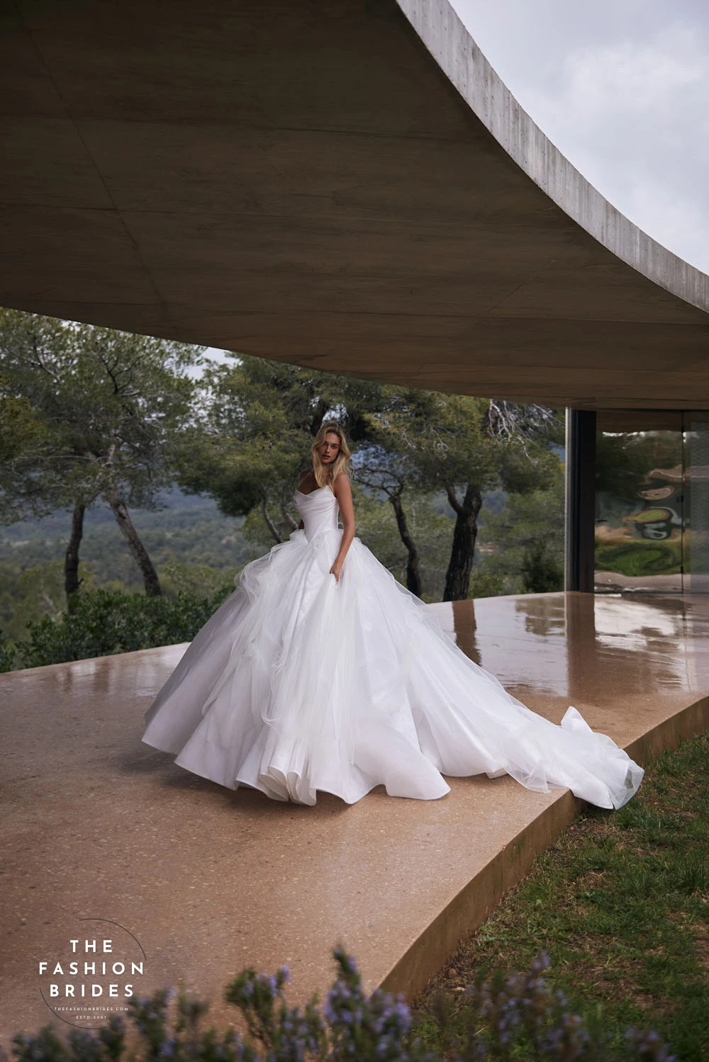 Eva Lendel 2026 Spring Bridal Collection – The FashionBrides