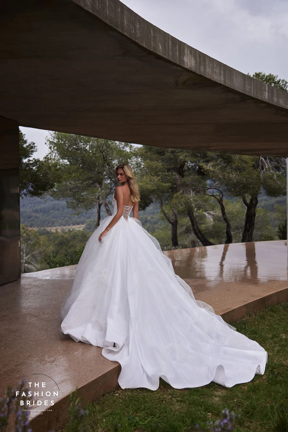 Eva Lendel 2026 Spring Bridal Collection – The FashionBrides